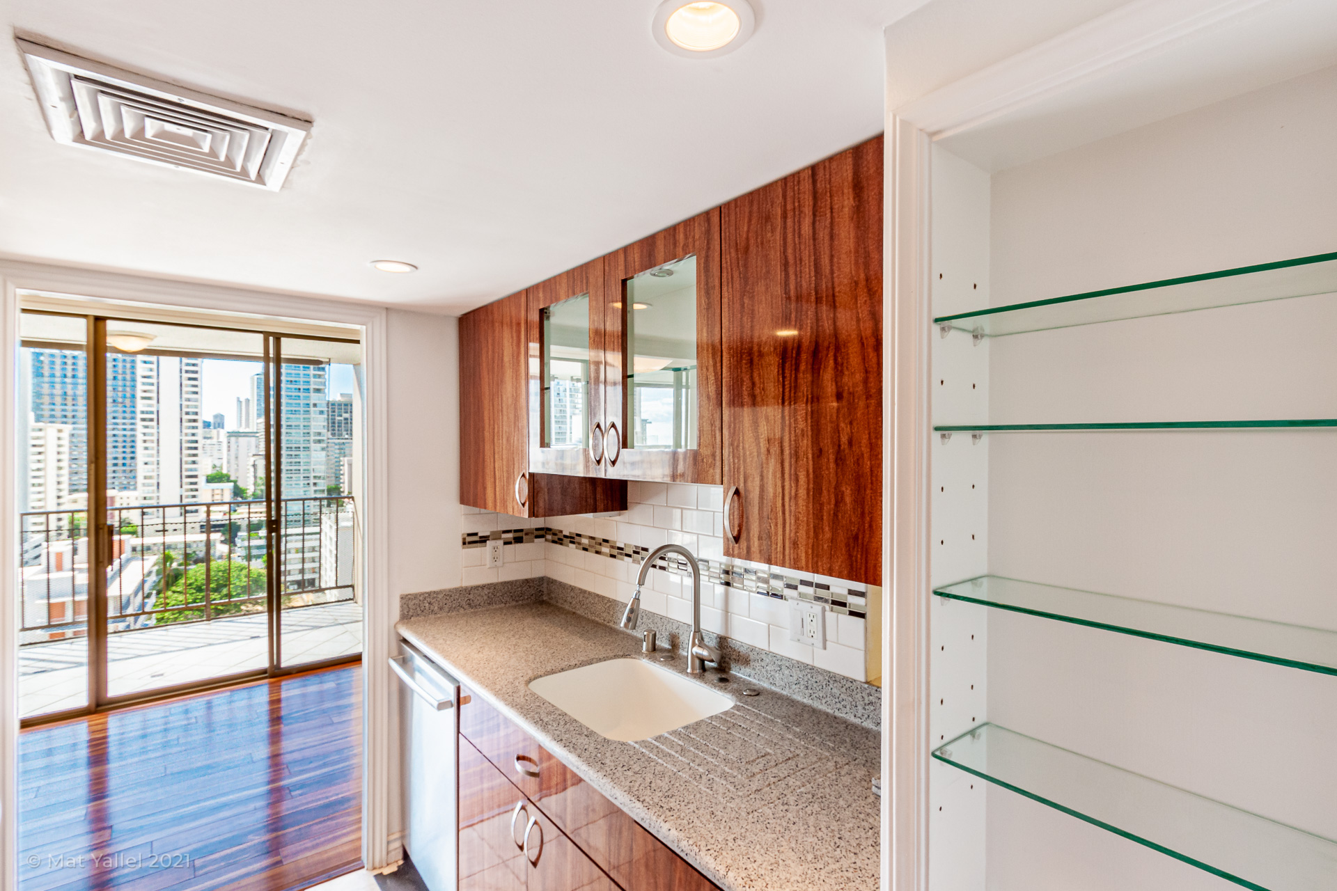 250 Ohua Ave #PHA, Honolulu, HI 96815